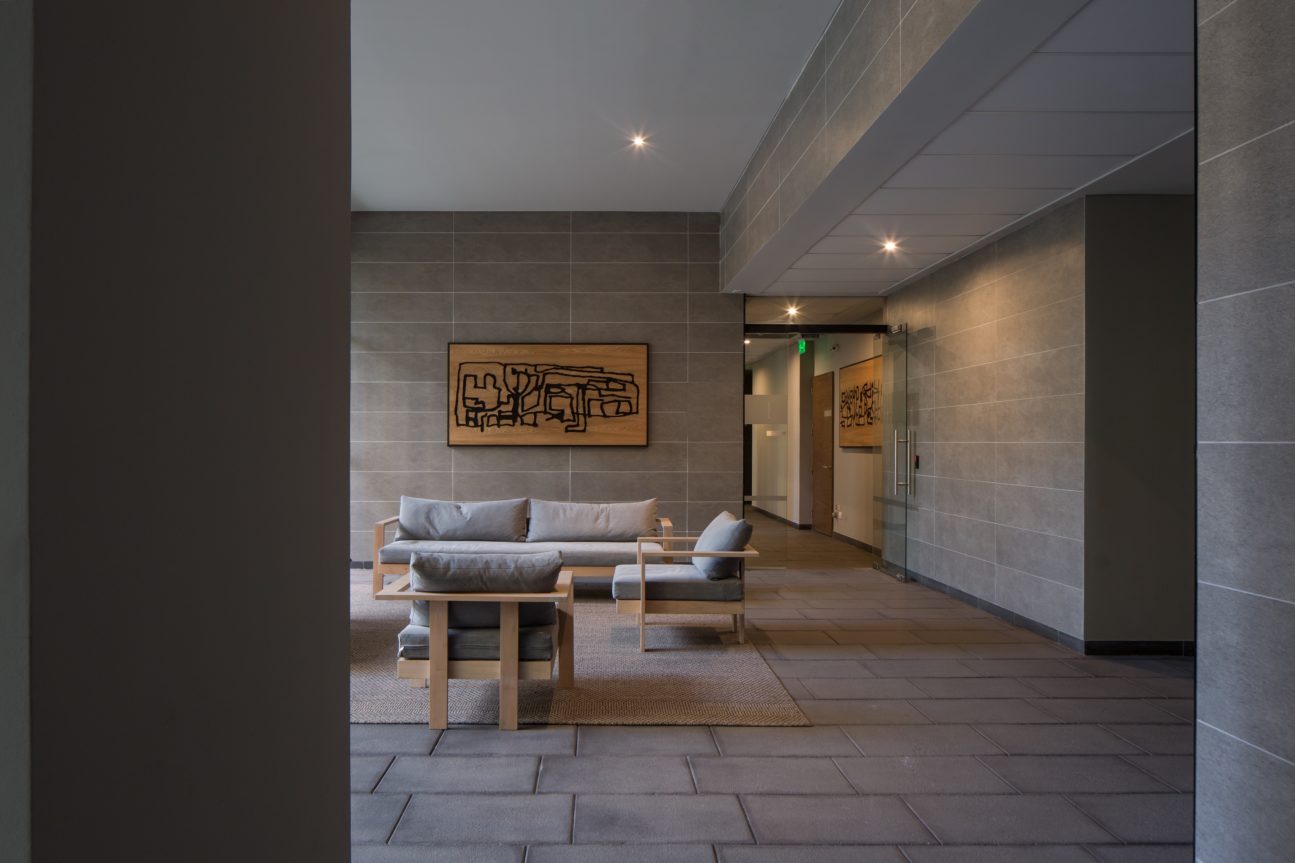 Hamlet Building by |||| Paralela + LB2 + PAUR | Nico Saieh