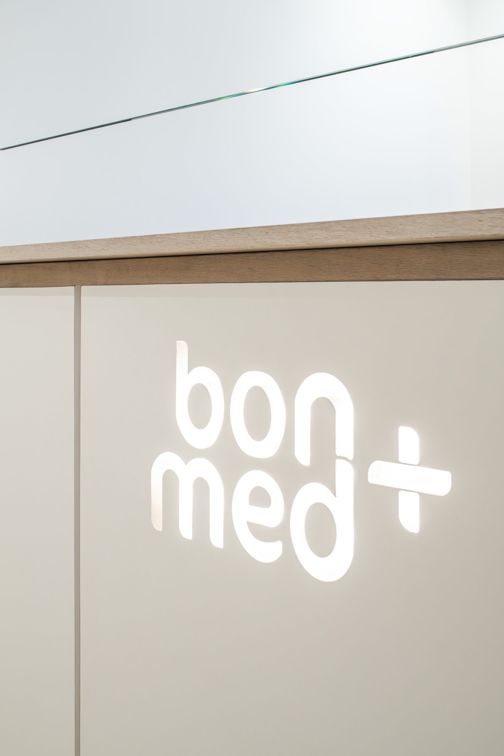 BONMED by Pablo Lobos | Nico Saieh